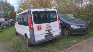 Renault Trafic 2008 in Vilnius, with an engine capacity of 2.00 L and mileage of 305 thousand km for 4250 €, photo 3 on AUTOMOTO.COM.LV