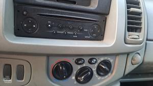 Renault Trafic 2008 in Vilnius, with an engine capacity of 2.00 L and mileage of 305 thousand km for 4250 €, photo 7 on AUTOMOTO.COM.LV