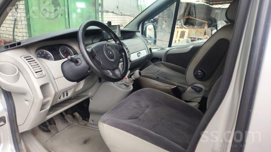 Renault Trafic 2008 in Daugavpils, with an engine capacity of 2.00 L and mileage of 373 thousand km for 5550 €, photo 9 on AUTOMOTO.COM.LV