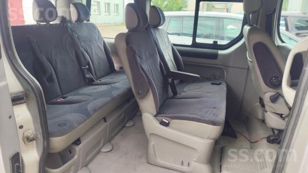 Renault Trafic 2008 in Daugavpils, with an engine capacity of 2.00 L and mileage of 373 thousand km for 5550 €, photo 9 on AUTOMOTO.COM.LV