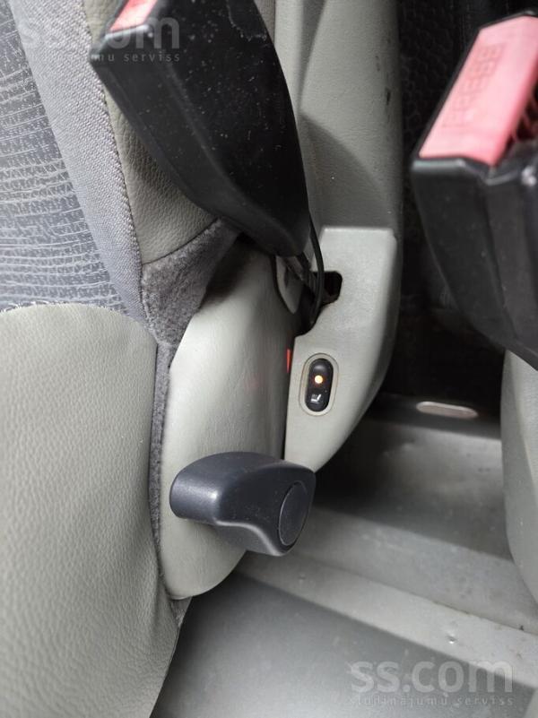 Renault Trafic 2008 Bauska, ar dzinēja tilpumu 2.00 L un nobraukumu 0 tūkst. km par 5100 €, foto 10 vietnē AUTOMOTO.COM.LV