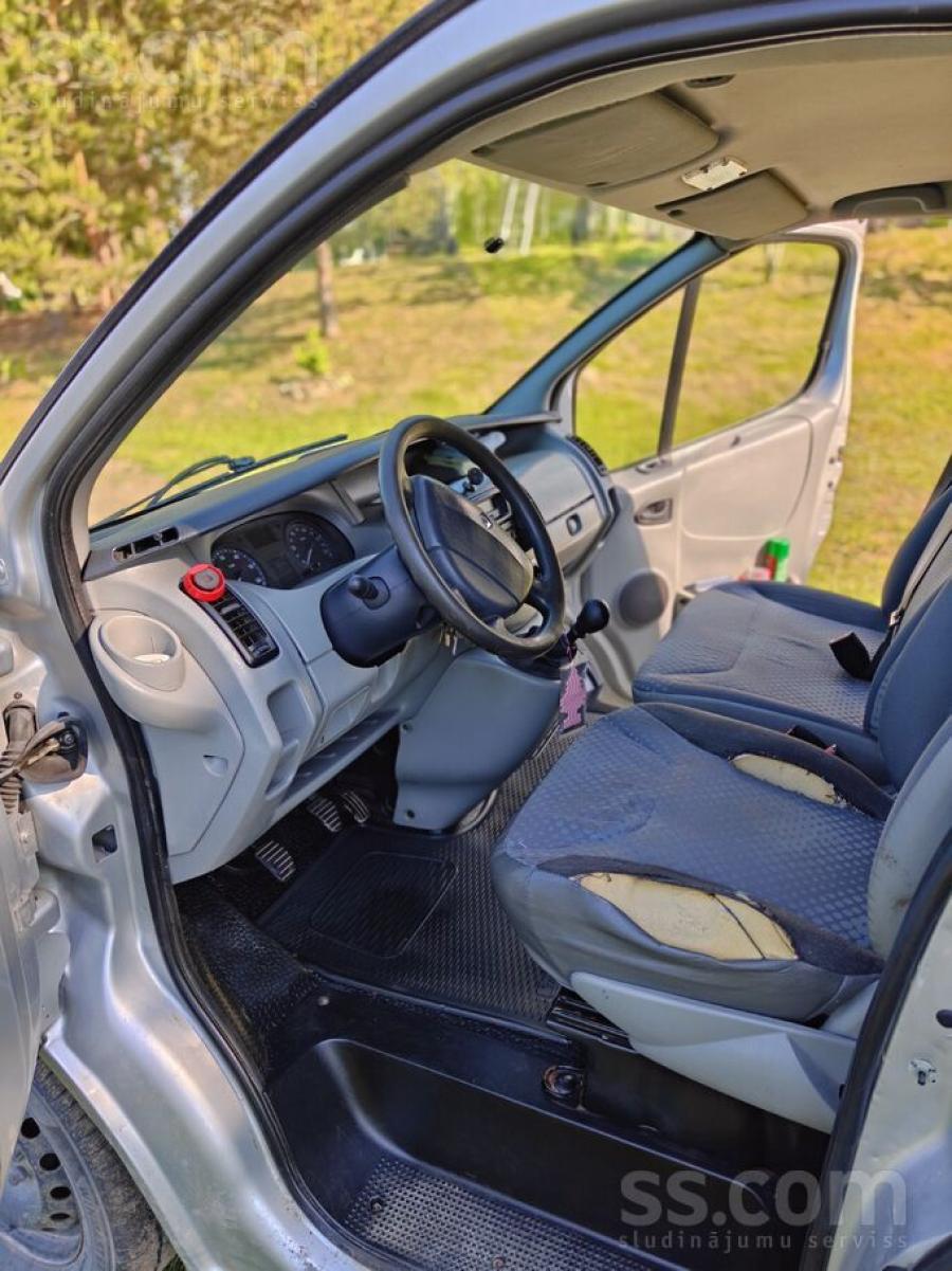 Renault Trafic 2008 Madona, ar dzinēja tilpumu 2.00 L un nobraukumu 358 tūkst. km par 4000 €, foto 10 vietnē AUTOMOTO.COM.LV