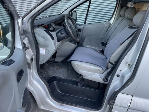 Renault Trafic 2009 Rīga, ar dzinēja tilpumu 2.00 L un nobraukumu 221 tūkst. km par 4250 €, foto 7 vietnē AUTOMOTO.COM.LV