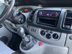 Renault Trafic 2009 in Riga, with an engine capacity of 2.00 L and mileage of 221 thousand km for 4250 €, photo 14 on AUTOMOTO.COM.LV