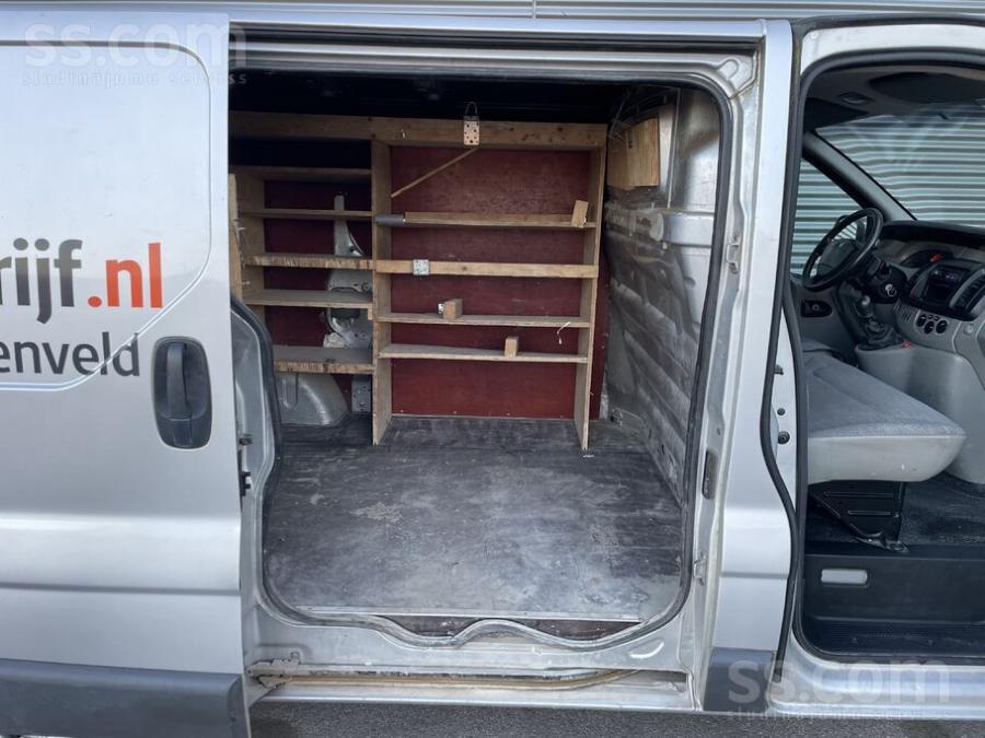 Renault Trafic 2009 in Riga, with an engine capacity of 2.00 L and mileage of 221 thousand km for 4250 €, photo 18 on AUTOMOTO.COM.LV