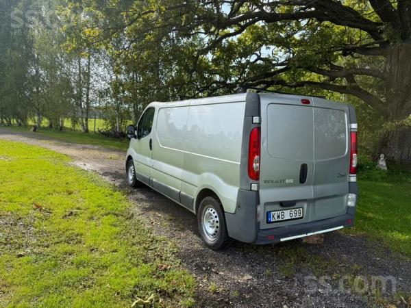 Renault Trafic 2010 in Riga, with an engine capacity of 2.00 L and mileage of 0 thousand km for 4800 €, photo 3 on AUTOMOTO.COM.LV