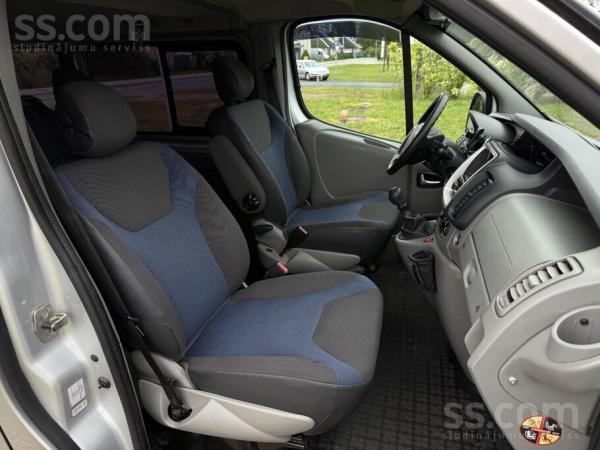 Renault Trafic 2011 in Jelgava, with an engine capacity of 2.00 L and mileage of 424 thousand km for 6800 €, photo 8 on AUTOMOTO.COM.LV