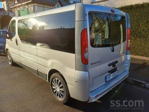 Renault Trafic 2011 Rīga, ar dzinēja tilpumu 2.00 L un nobraukumu 293 tūkst. km par 6500 €, foto 4 vietnē AUTOMOTO.COM.LV