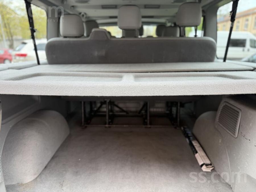 Renault Trafic 2011 Rīga, ar dzinēja tilpumu 2.50 L un nobraukumu 359 tūkst. km par 6650 €, foto 18 vietnē AUTOMOTO.COM.LV