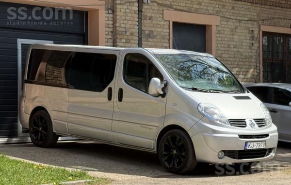 Renault Trafic 2011 Rīga, ar dzinēja tilpumu 2.50 L un nobraukumu 375 tūkst. km par 8500 €, foto 1 vietnē AUTOMOTO.COM.LV