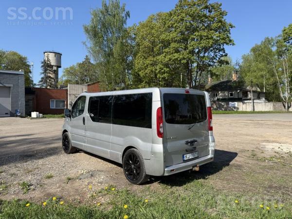 Renault Trafic 2011 in Riga, with an engine capacity of 2.50 L and mileage of 375 thousand km for 8500 €, photo 3 on AUTOMOTO.COM.LV