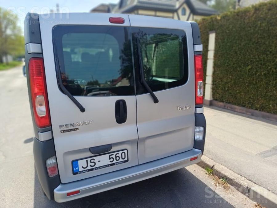 Renault Trafic 2014 in Riga, with an engine capacity of 2.00 L and mileage of 339 thousand km for 6655 €, photo 5 on AUTOMOTO.COM.LV