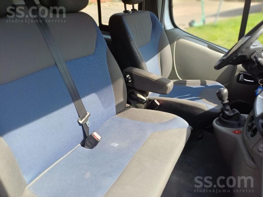 Renault Trafic 2014 in Riga, with an engine capacity of 2.00 L and mileage of 339 thousand km for 6655 €, photo 10 on AUTOMOTO.COM.LV