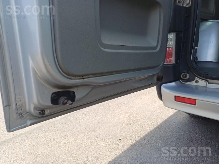Renault Trafic 2014 in Riga, with an engine capacity of 2.00 L and mileage of 339 thousand km for 6655 €, photo 22 on AUTOMOTO.COM.LV