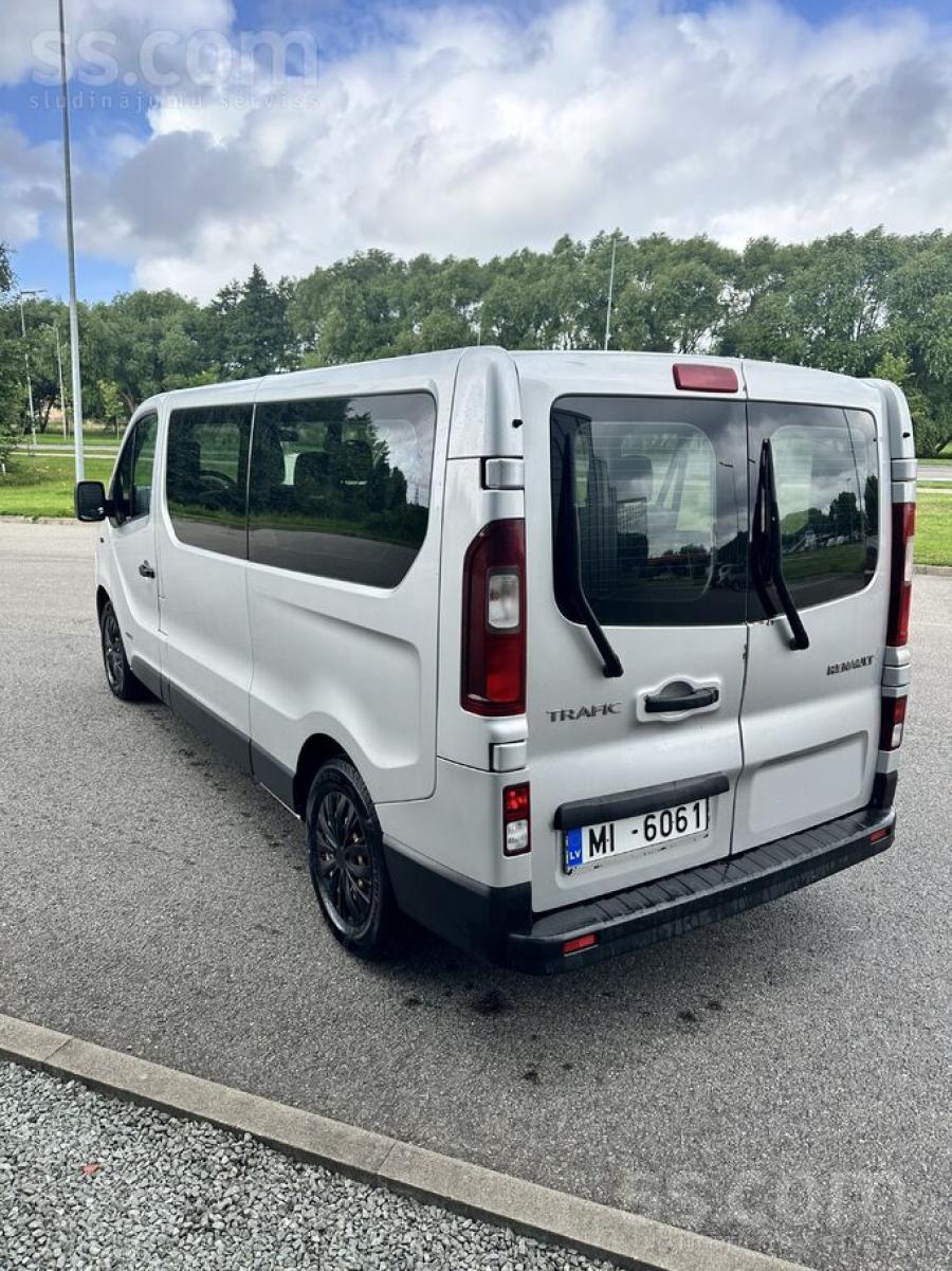 Renault Trafic 2015 Liepāja, ar dzinēja tilpumu 1.60 L un nobraukumu 375 tūkst. km par 9600 €, foto 4 vietnē AUTOMOTO.COM.LV