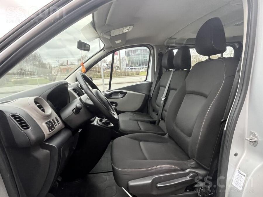 Renault Trafic 2016 in Riga, with an engine capacity of 1.60 L and mileage of 180 thousand km for 12450 €, photo 8 on AUTOMOTO.COM.LV