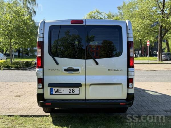 Renault Trafic 2019 in Riga, with an engine capacity of 1.60 L and mileage of 253 thousand km for 12900 €, photo 6 on AUTOMOTO.COM.LV