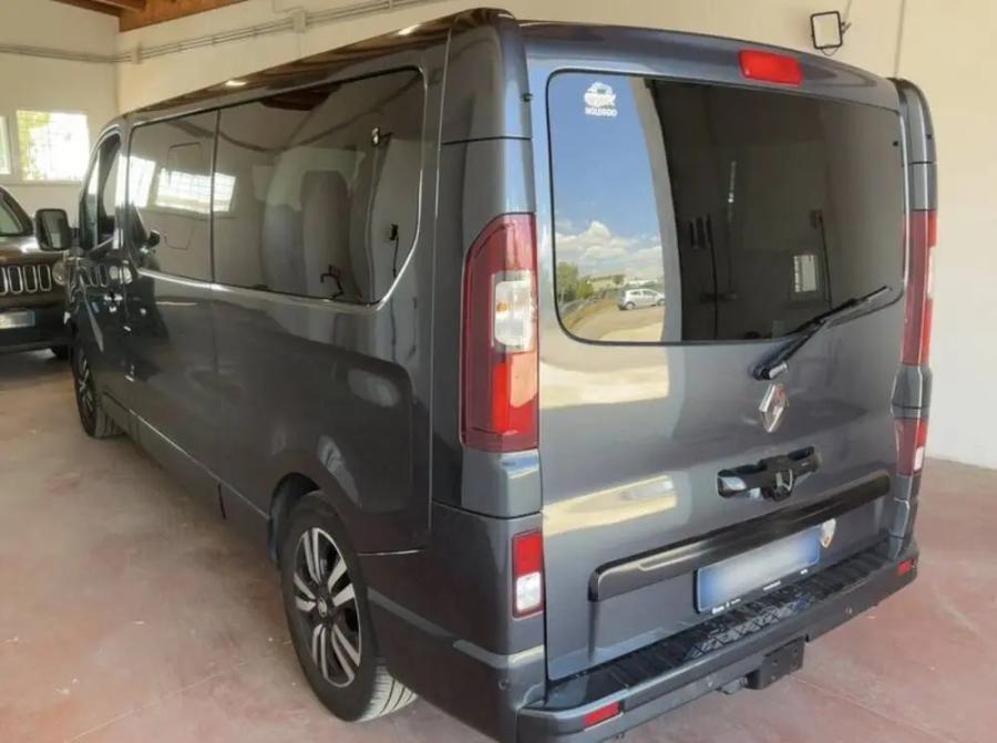 Renault Trafic 2023 Rīga, ar dzinēja tilpumu 2.00 L un nobraukumu 215 tūkst. km par 25490 €, foto 4 vietnē AUTOMOTO.COM.LV