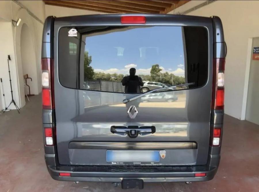 Renault Trafic 2023 Rīga, ar dzinēja tilpumu 2.00 L un nobraukumu 215 tūkst. km par 25490 €, foto 5 vietnē AUTOMOTO.COM.LV