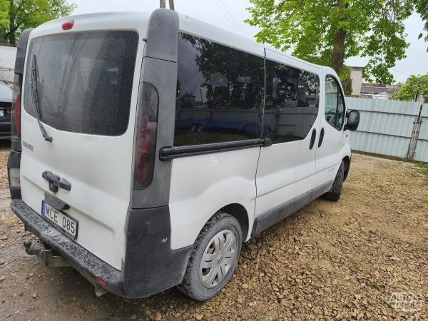 Рено Трафик 2005 в Радвилишкис, объемом двигателя 2.50 л и пробегом 360 тыс. км за 2850 €, фото 4 на AUTOMOTO.COM.LV
