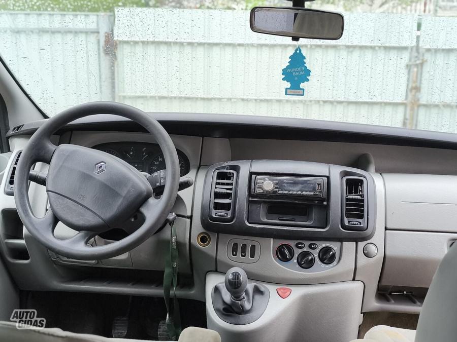 Renault Trafic 2005 in Radviliskis, with an engine capacity of 2.50 L and mileage of 360 thousand km for 2850 €, photo 10 on AUTOMOTO.COM.LV