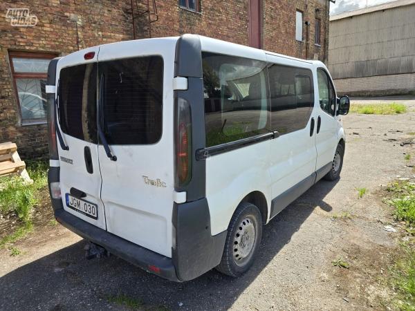 Renault Trafic 2005 in Radviliskis, with an engine capacity of 1.90 L and mileage of 359 thousand km for 2950 €, photo 3 on AUTOMOTO.COM.LV