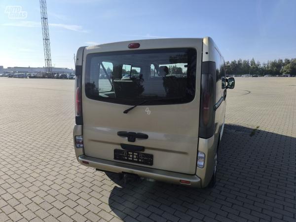 Renault Trafic 2005 in Marijampole, with an engine capacity of 2.50 L and mileage of 275 thousand km for 6650 €, photo 9 on AUTOMOTO.COM.LV