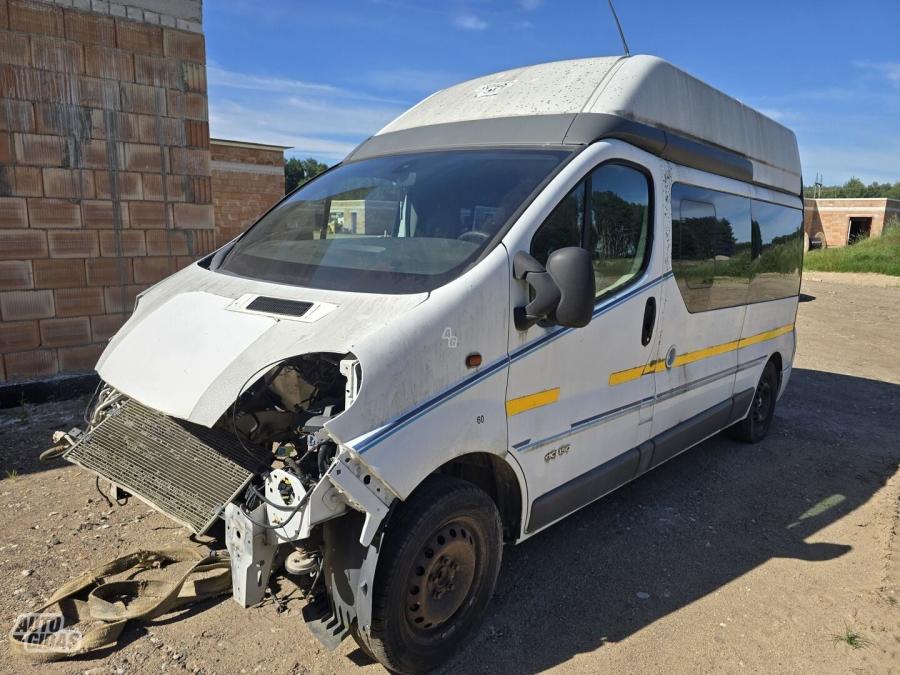 Renault Trafic 2007 in Jonava, with an engine capacity of 2.50 L and mileage of 300 thousand km for 800 €, photo 1 on AUTOMOTO.COM.LV