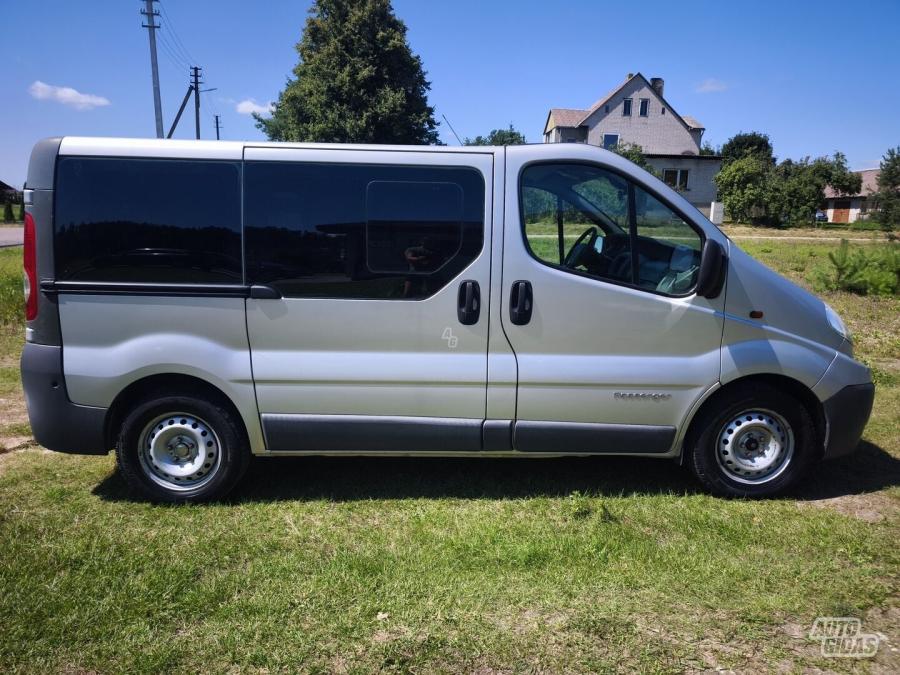 Renault Trafic 2007 in Druskininkai, with an engine capacity of 2.50 L and mileage of 299 thousand km for 4780 €, photo 4 on AUTOMOTO.COM.LV