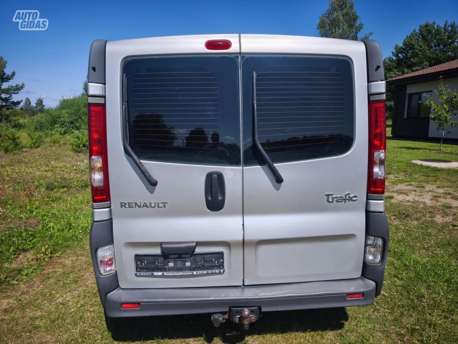 Renault Trafic 2007 in Druskininkai, with an engine capacity of 2.50 L and mileage of 299 thousand km for 4780 €, photo 7 on AUTOMOTO.COM.LV