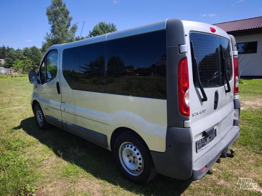 Renault Trafic 2007 in Druskininkai, with an engine capacity of 2.50 L and mileage of 299 thousand km for 4780 €, photo 8 on AUTOMOTO.COM.LV