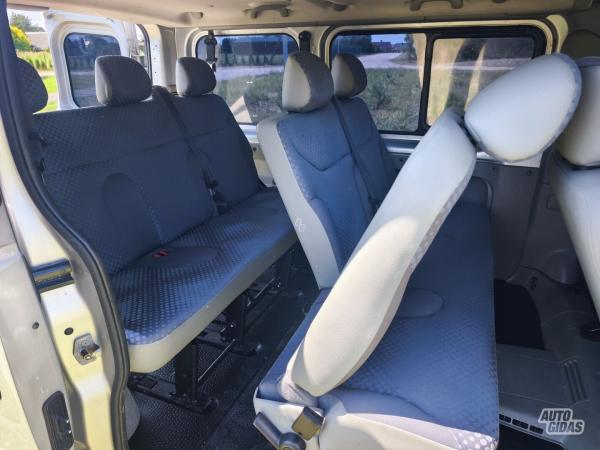 Renault Trafic 2007 in Druskininkai, with an engine capacity of 2.50 L and mileage of 299 thousand km for 4780 €, photo 9 on AUTOMOTO.COM.LV