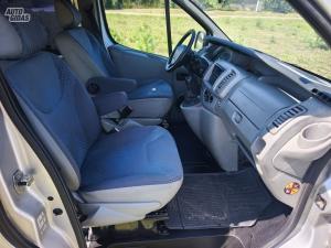 Renault Trafic 2007 in Druskininkai, with an engine capacity of 2.50 L and mileage of 299 thousand km for 4780 €, photo 12 on AUTOMOTO.COM.LV