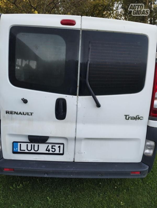 Renault Trafic 2008 in Alytus on AUTOMOTO.COM.LV Renault Trafic 2008 in Alytus, with an engine capacity of 1.90 L and mileage of 290 thousand km for 1800 €, photo 4 on AUTOMOTO.COM.LV