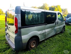 Renault Trafic 2009 Viļņa, ar dzinēja tilpumu 2.00 L un nobraukumu 300 tūkst. km par 1150 €, foto 4 vietnē AUTOMOTO.COM.LV
