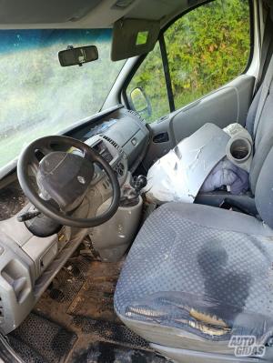 Renault Trafic 2009 Viļņa, ar dzinēja tilpumu 2.00 L un nobraukumu 300 tūkst. km par 1150 €, foto 5 vietnē AUTOMOTO.COM.LV
