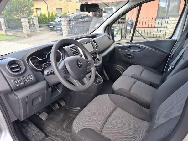 Renault Trafic 2019 in Taurage, with an engine capacity of 2.00 L and mileage of 129 thousand km for 16500 €, photo 10 on AUTOMOTO.COM.LV