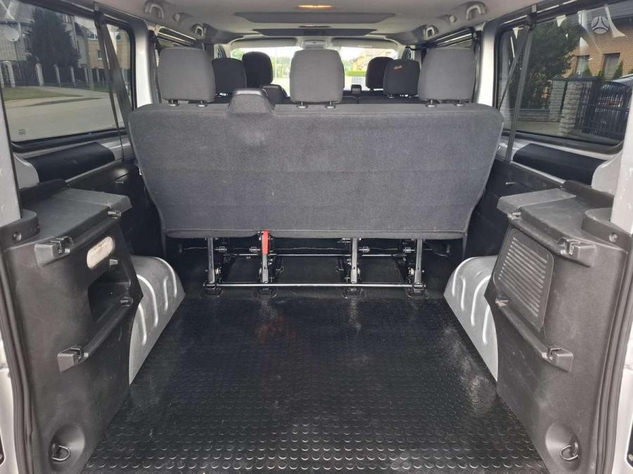 Renault Trafic 2019 in Taurage, with an engine capacity of 2.00 L and mileage of 129 thousand km for 16500 €, photo 20 on AUTOMOTO.COM.LV