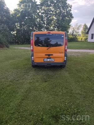 Oranžs Renault Trafic 2007 Gulbene, ar dzinēja tilpumu 2.00 L un nobraukumu 393 tūkst. km par 4200 €, foto 5 vietnē AUTOMOTO.COM.LV