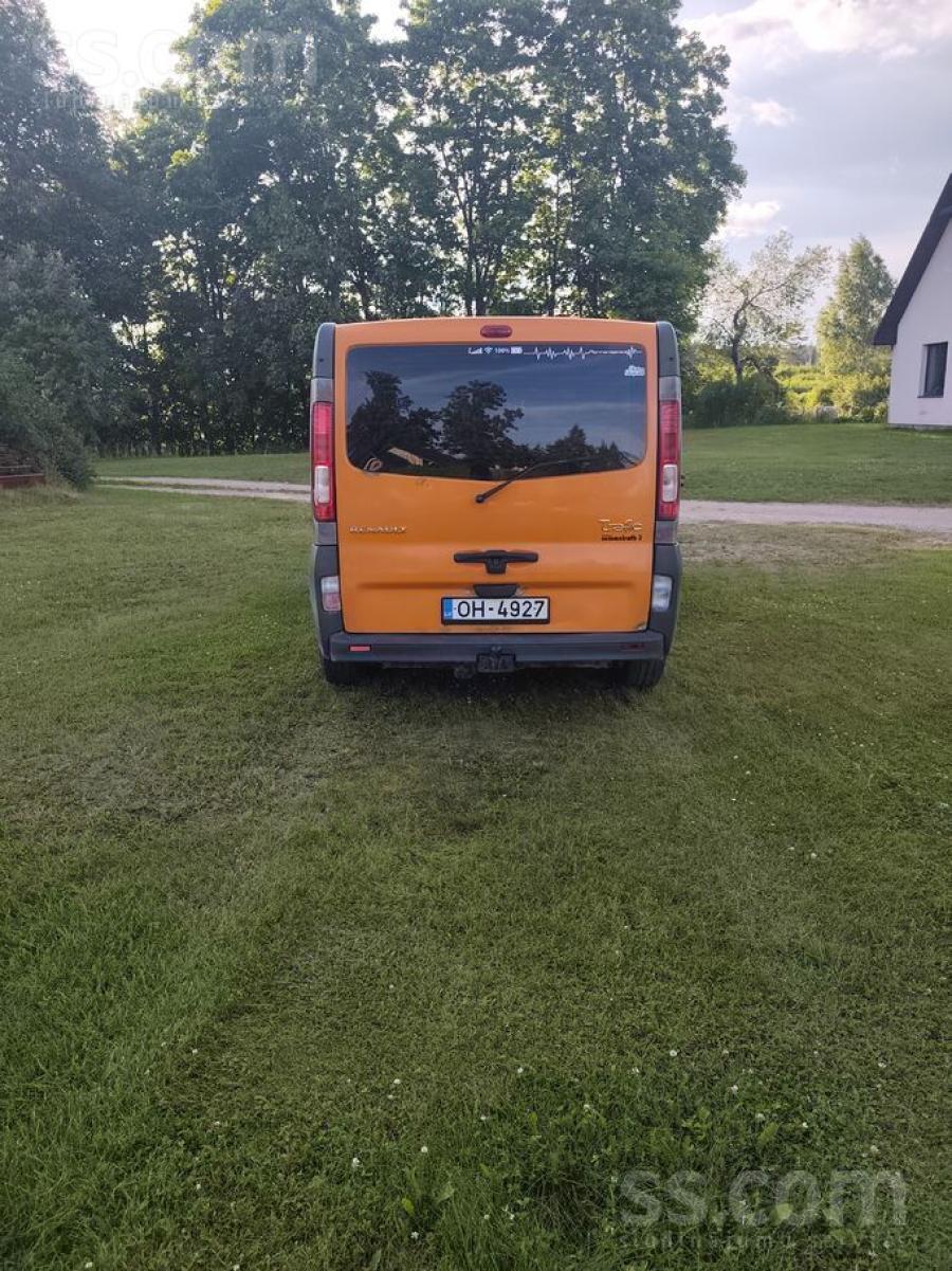 Oranžs Renault Trafic 2007 Gulbene, ar dzinēja tilpumu 2.00 L un nobraukumu 393 tūkst. km par 4200 €, foto 5 vietnē AUTOMOTO.COM.LV