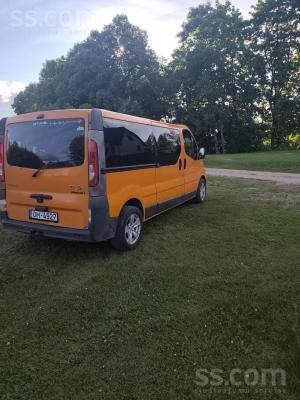 Oranžs Renault Trafic 2007 Gulbene, ar dzinēja tilpumu 2.00 L un nobraukumu 393 tūkst. km par 4200 €, foto 6 vietnē AUTOMOTO.COM.LV
