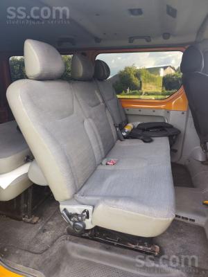Oranžs Renault Trafic 2007 Gulbene, ar dzinēja tilpumu 2.00 L un nobraukumu 393 tūkst. km par 4200 €, foto 11 vietnē AUTOMOTO.COM.LV