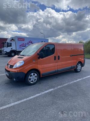 Orange Renault Trafic 2014 in Riga, with an engine capacity of 2.00 L and mileage of 186 thousand km for 4200 €, photo 3 on AUTOMOTO.COM.LV