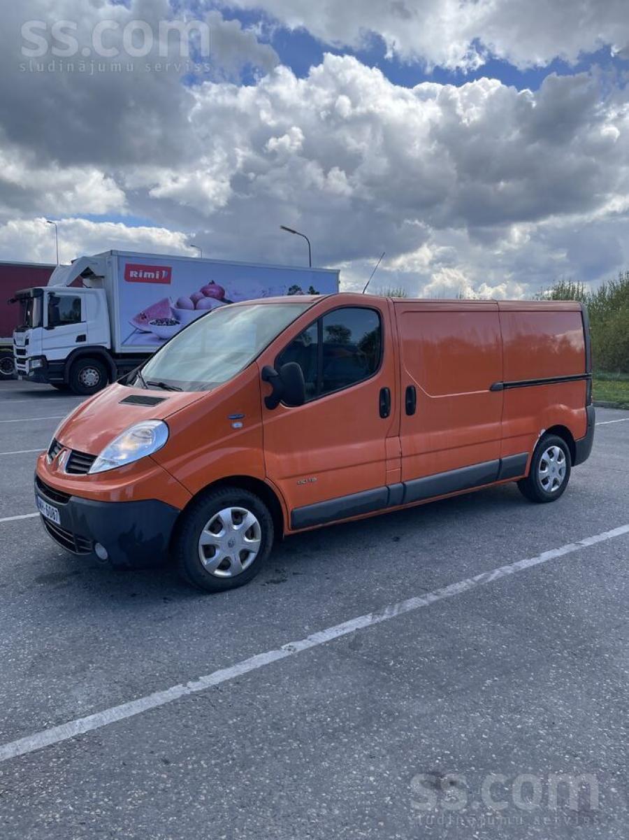 Orange Renault Trafic 2014 in Riga, with an engine capacity of 2.00 L and mileage of 186 thousand km for 4200 €, photo 3 on AUTOMOTO.COM.LV