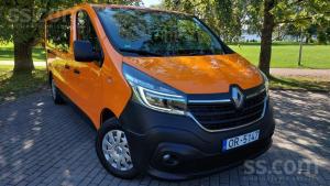 Orange Renault Trafic 2019 in Riga, with an engine capacity of 2.00 L and mileage of 296 thousand km for 15950 €, photo 1 on AUTOMOTO.COM.LV