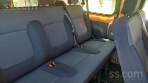 Orange Renault Trafic 2019 in Riga, with an engine capacity of 2.00 L and mileage of 296 thousand km for 15950 €, photo 8 on AUTOMOTO.COM.LV