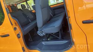 Orange Renault Trafic 2019 in Riga, with an engine capacity of 2.00 L and mileage of 296 thousand km for 15950 €, photo 9 on AUTOMOTO.COM.LV