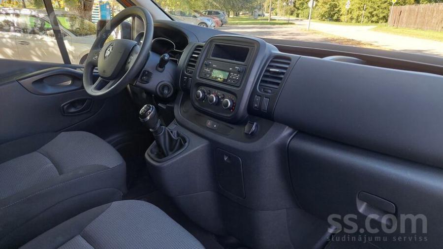 Orange Renault Trafic 2019 in Riga, with an engine capacity of 2.00 L and mileage of 296 thousand km for 15950 €, photo 12 on AUTOMOTO.COM.LV