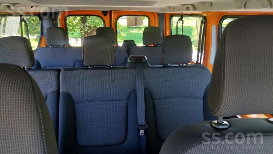 Orange Renault Trafic 2019 in Riga, with an engine capacity of 2.00 L and mileage of 296 thousand km for 15950 €, photo 17 on AUTOMOTO.COM.LV