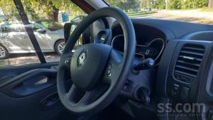 Orange Renault Trafic 2019 in Riga, with an engine capacity of 2.00 L and mileage of 296 thousand km for 15950 €, photo 20 on AUTOMOTO.COM.LV